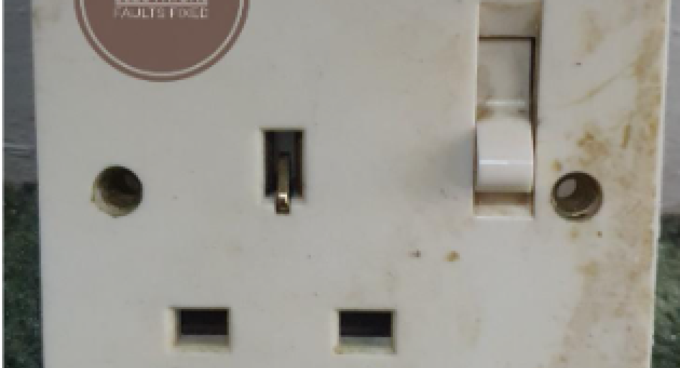 When to Replace Plug Sockets: 12 Things to Consider! | Electrical Faults Fixed
